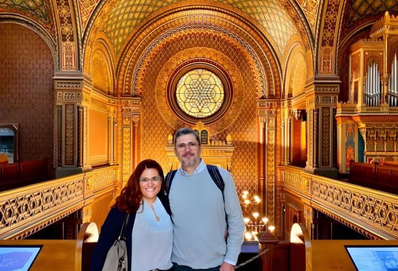 Prague: Private Tour inside the Jewish Cemetery & Synagogues - Key Points