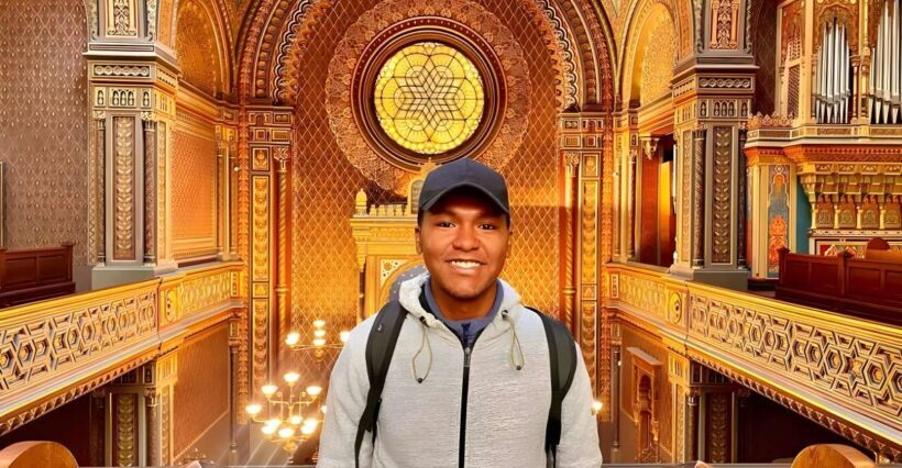 Prague: Private Tour inside the Jewish Cemetery & Synagogues - Analyzing the Value: Is it Worth It?