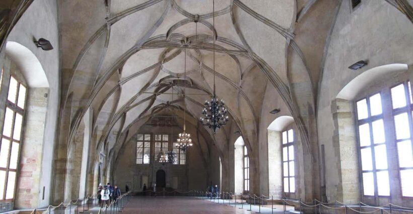 Prague: Private tour of Prague castle, meet up at hotel - Key Points