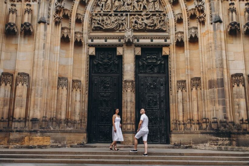 Prague: Professional Photoshoot at Prague Castle - Authentic Traveler Perspectives