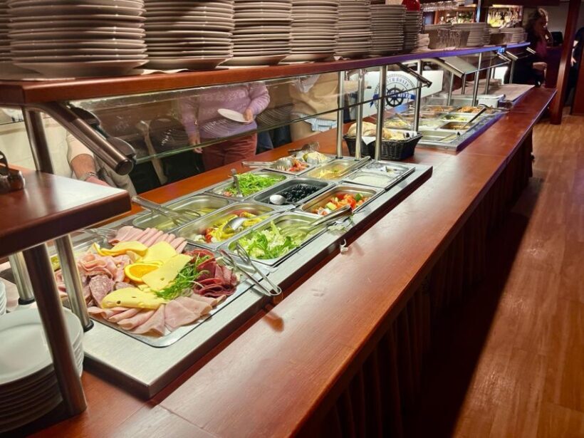 Prague: Sightseeing Boat Cruise with Buffet Dinner - Introducing the Prague Sightseeing Boat Cruise with Buffet Dinner