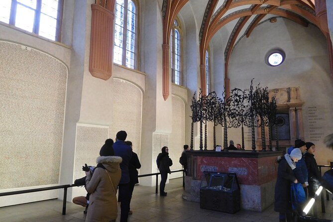 Prague Synagogues and Jewish Quarter Private Walking Tour - The Jewish Museum Experience