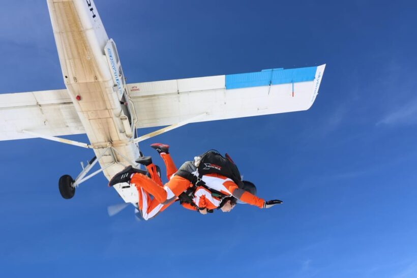 Prague: Tandem Skydiving 14,000ft over Prague with Transfers - FAQ