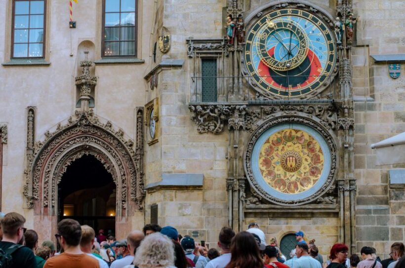 Prague: Top Sights and Historic Center Introduction Tour - Who Should Consider This Tour?