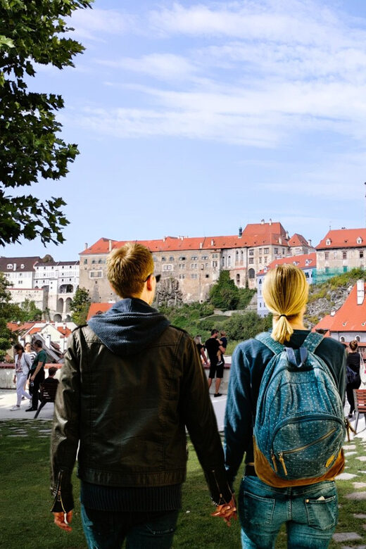 Prague: Transfer to Vienna via fabulous Cesky Krumlov - Who Should Consider This Tour?