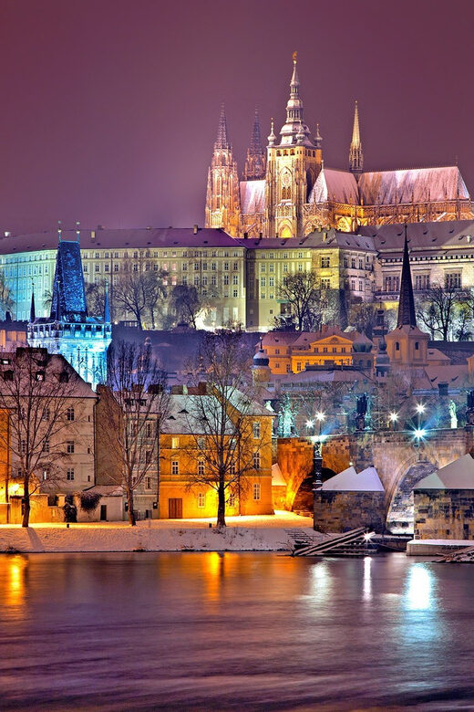 Prague : Visite insolite avec un guide journaliste français - Key Points