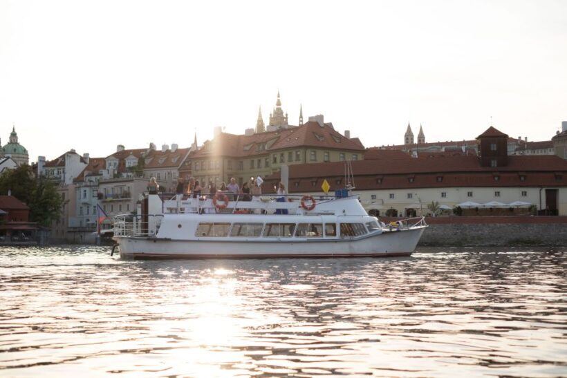 Prague: Vltava River Private Boat Party with Drinks - Final thoughts