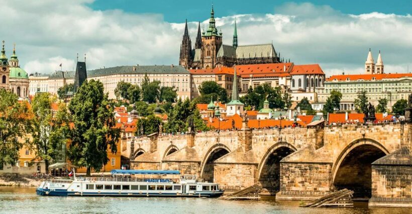 Prague: Vltava River Sightseeing Cruise - Who Should Consider This Tour?