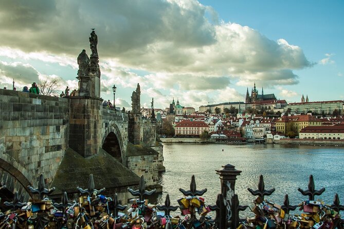 Prague Walking Tour in German: Old Town and Prague Castle - Cancellation Policy