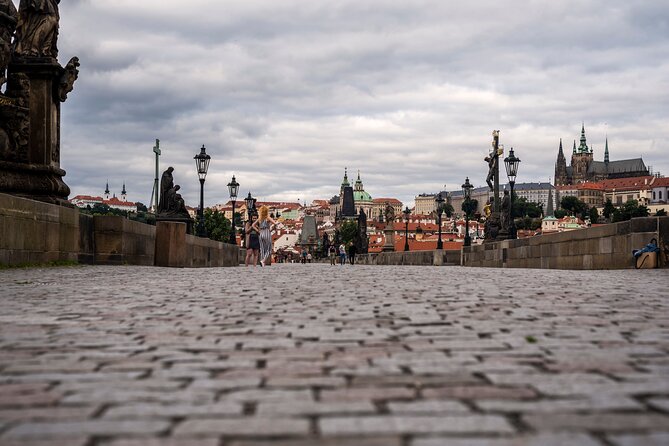 Prague Walking Tour of Old Town, Charles Bridge and Prague Castle - Guides and Tour Quality