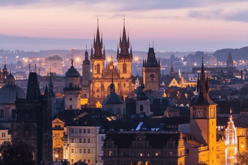 Prague's 3 Hour Winter Walking Tour and Christmas Market - The Value Proposition
