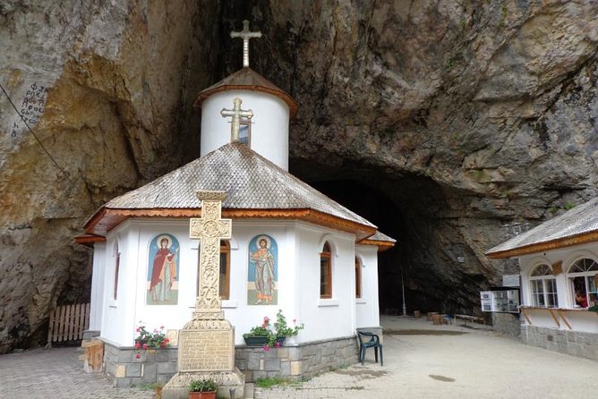 Prahova Valley Private Day Trip with Sphinx, Babele, and Ialomitei Cave - In The Sum Up: Who Will Enjoy This Tour?