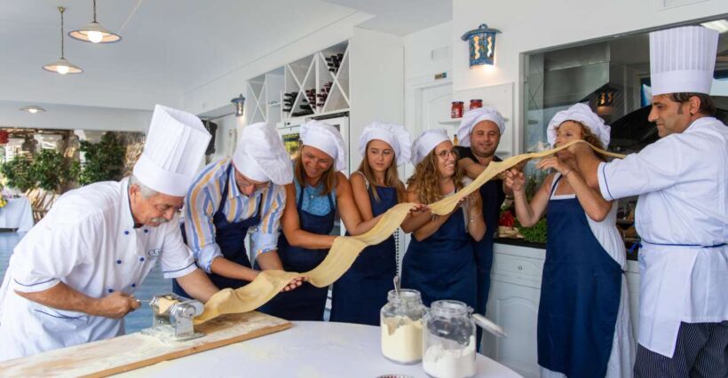 Praiano: Cooking Class with Dinner Overlooking the Sea - The Cooking Class – What to Expect