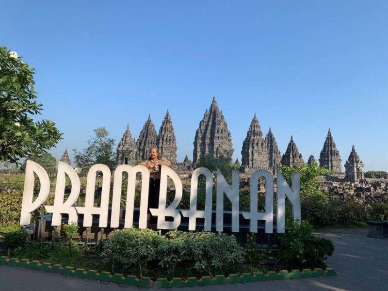 Prambanan Afternoon Sunset and Ramayana Ballet - The Sunset Experience: Capturing the Moment