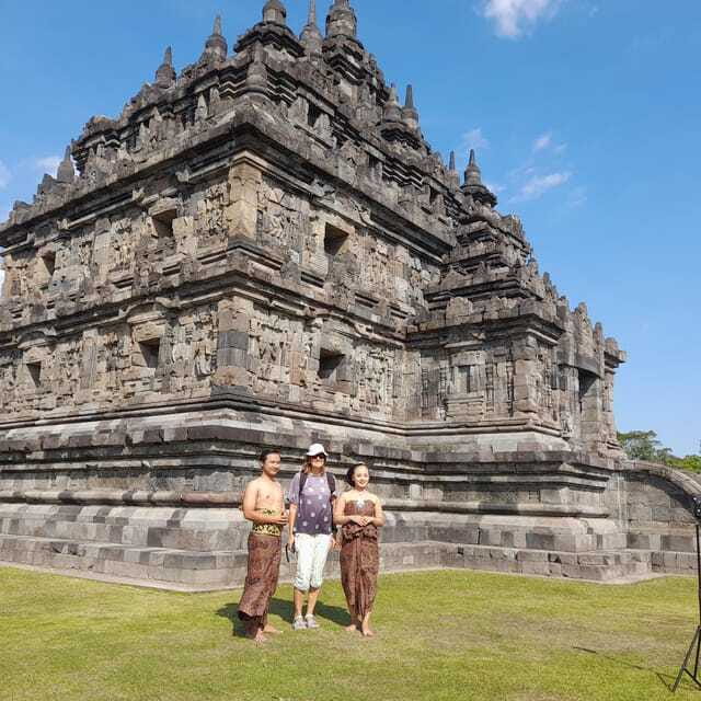Prambanan, Hidden temple, & Ramayana Ballet perfomance - What’s Included and the Pricing Value