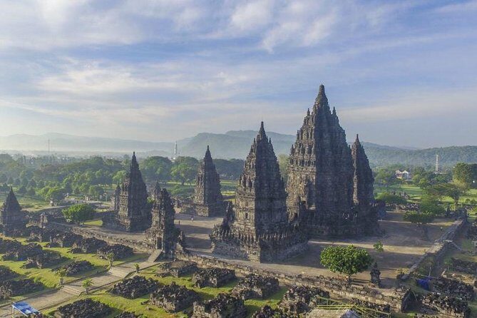 Prambanan Temple (Sunset)  Ramayana / Roro Jonggrang Ballet - The Sunset Ramayana Ballet: A Feast for the Senses