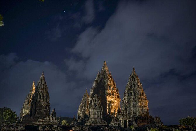 Prambanan Temple (Sunset)  Ramayana / Roro Jonggrang Ballet - Who Will Appreciate This Tour?