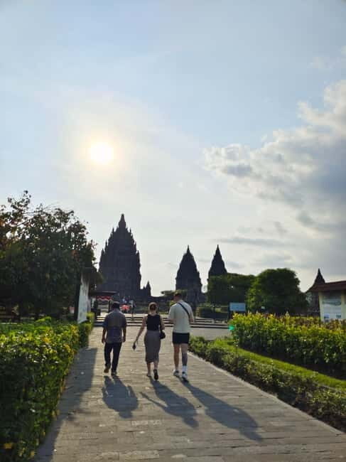 Prambanan temple with sunset & Ramayana Ballet - The Ramayana Ballet: An Enchanting Night Show