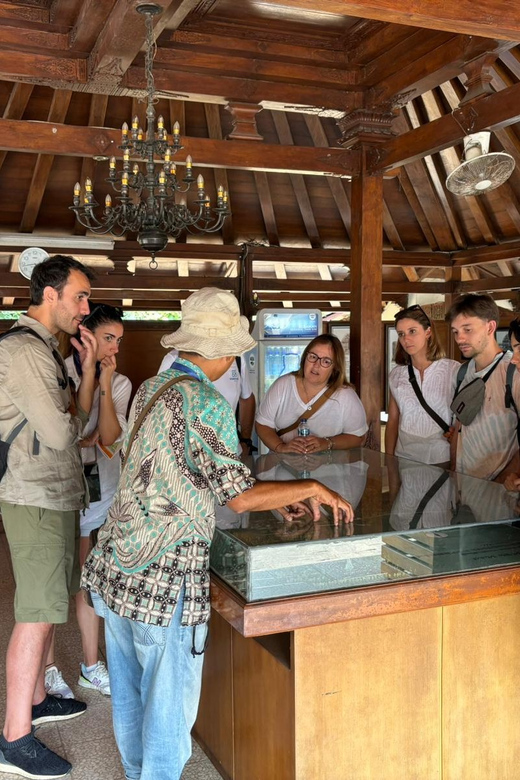 Prambanan Tour & Borobudur Climb With Tickets - Who Should Consider This Tour?