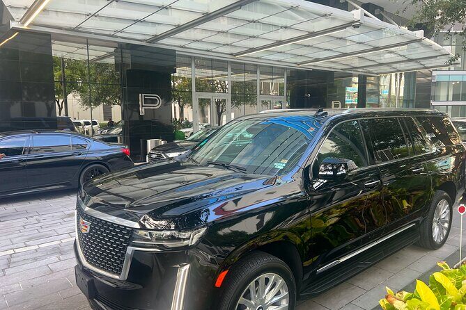 Premier Limousine Miami Airport Hotel Port Transfers in Lux SUV - Why Consider This Transfer Service?