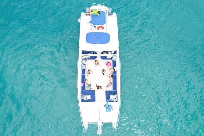 Premium 2-Hour Private Charter in Montego Bay with Open Bar - Who Will Love This Experience?