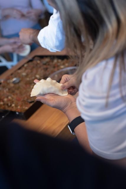 Premium Empanadas Cooking Class & Wine Tasting Experience - Wine Tasting: A Sip of Argentina