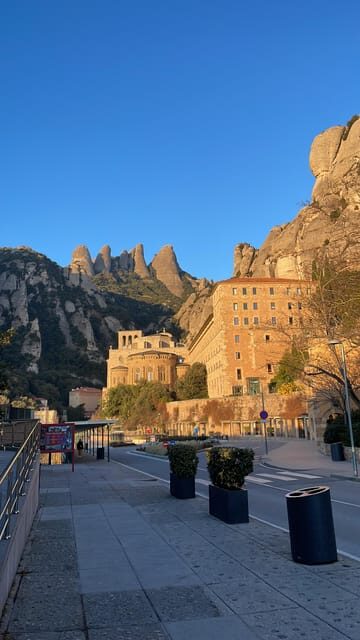 PREMIUM: EXPERIENCE IN MONTSERRAT - BARCELONA - An In-Depth Look at the Montserrat Experience