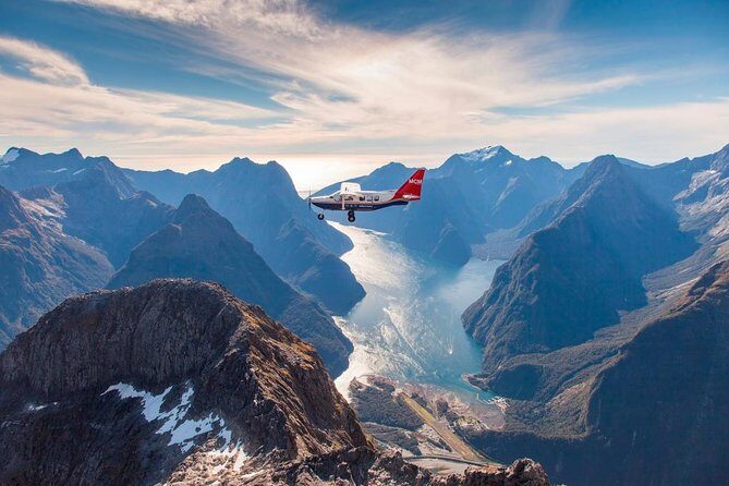 Premium Milford Sound Tour Including Cruise, Flight & Lunch - The Bottom Line: Is It Worth It?