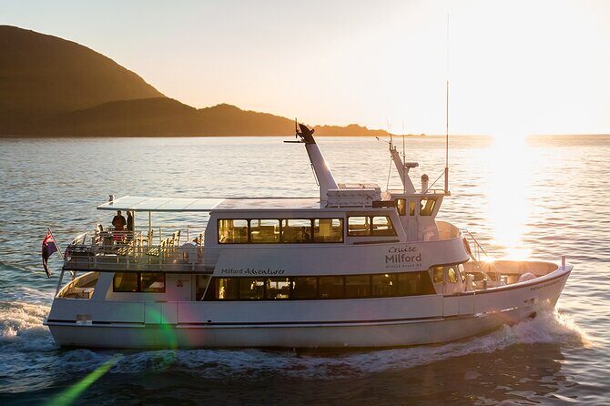 Premium Milford Sound Tour Including Cruise, Flight & Lunch - FAQs