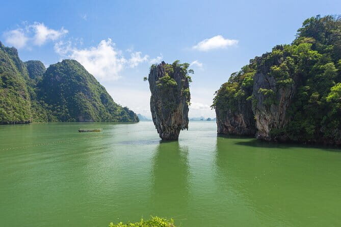 Premium Phi Phi Ferry: Island Tour & Lunch - Who Should Consider This Tour?