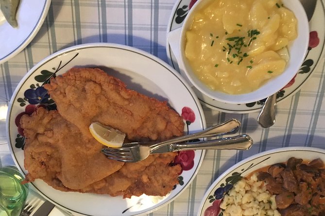 Premium Private Foodie Experience with Local - all tastings included - Authentic Experiences and Genuine Insights