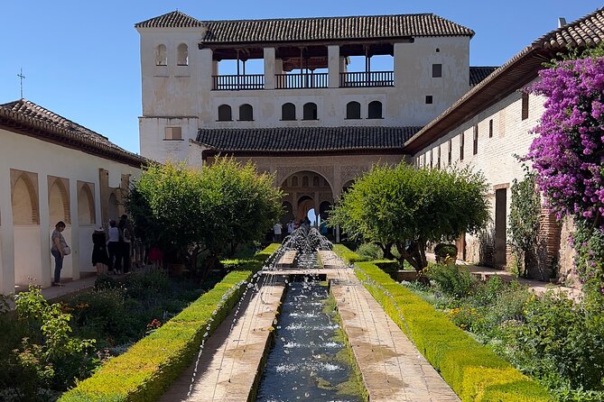 Premium Private Tour to the Alhambra and Generalife - Exploring the Alhambras Architectural Marvels
