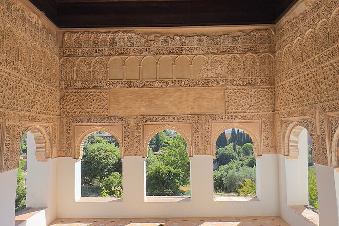Premium Private Tour to the Alhambra and Generalife - Taking in the Rich Cultural Heritage