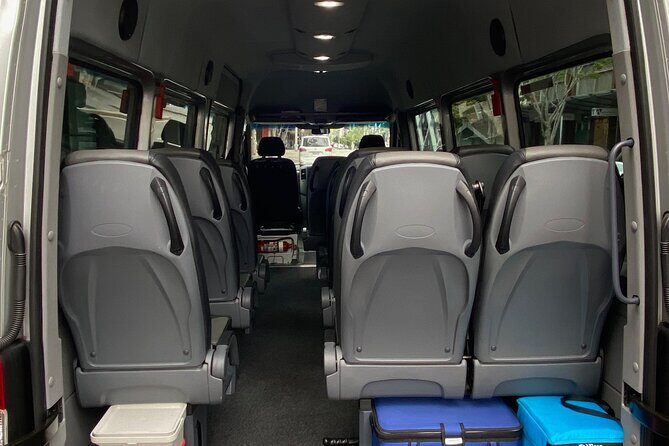 Premium Private Transfer FROM Sydney Airport to Sydney CBD/Downtown 1-13 people - Authentic Traveller Feedback
