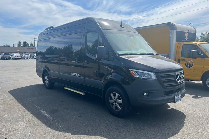 Premium Transfer From Seattle to SEATAC Airport(or Reverse Trip) - Introducing the Premium Transfer from Seattle to SEATAC Airport (or Reverse)