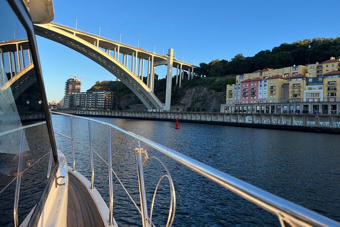 Premium Yacht Tour on the Douro - Exploring the Details: What You Can Expect