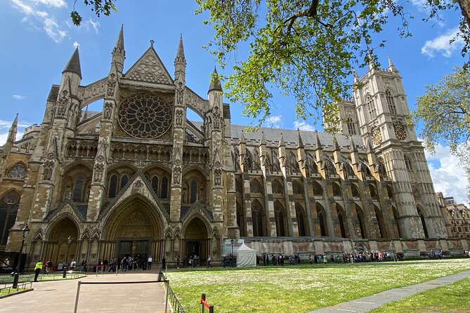 Priority Access Tour of Westminster Abbey With London Eye Option - Architectural and Historical Significance