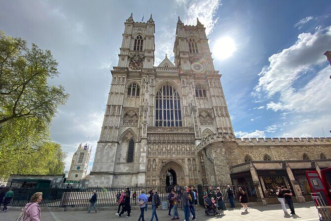 Priority Access Westminster Abbey Tour with a Professional Guide - Practical Tips for Making the Most of Your Tour
