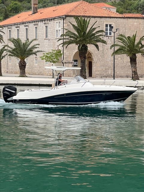 Privat - Hvar south shore and Pakleni islands experience. - Key Points