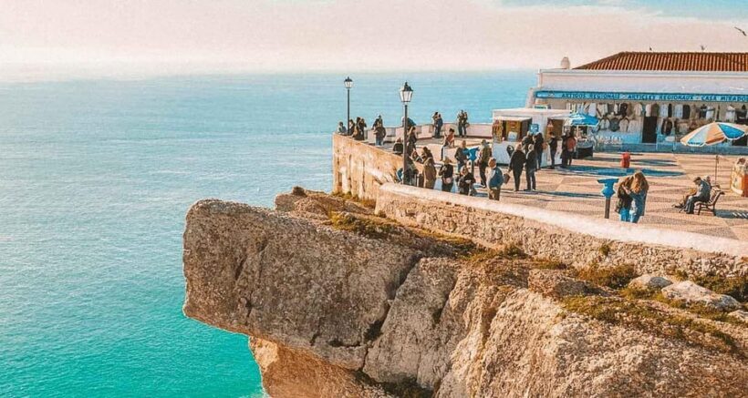 Private 1-Day Tour to Fátima Batalha Nazaré and Óbidos - FAQs