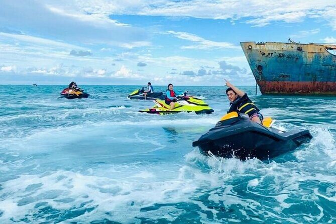 Private 1 Hour FAMOUS SHIPWRECK Jetski Tour - The Itinerary: A Deep Dive into the Experience