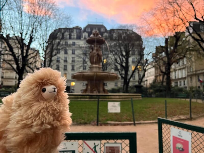 Private 2-3 hours Montmartre walking tour - Timeless charm - FAQs