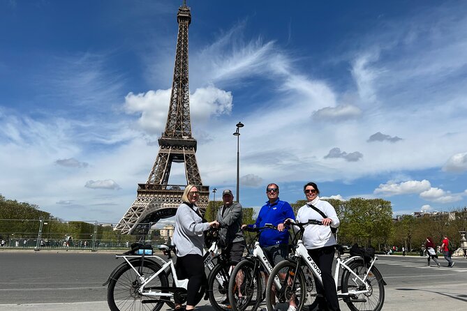 Private 2.5 Hour E-Bike Tour Around Paris - Special Features