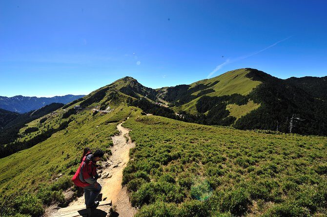 Private 2-Day Qingjing and Hehuan Mountain Tour from Taipei - Key Points