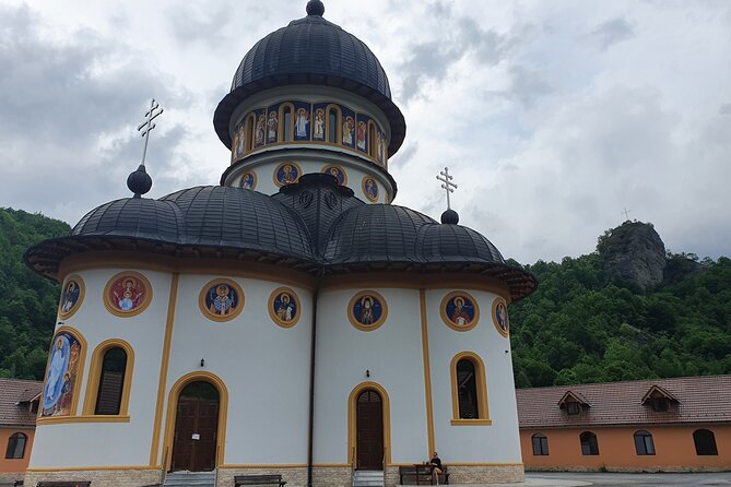 Private 2 Days Caves in Romania with Brancusi Opera - FAQs