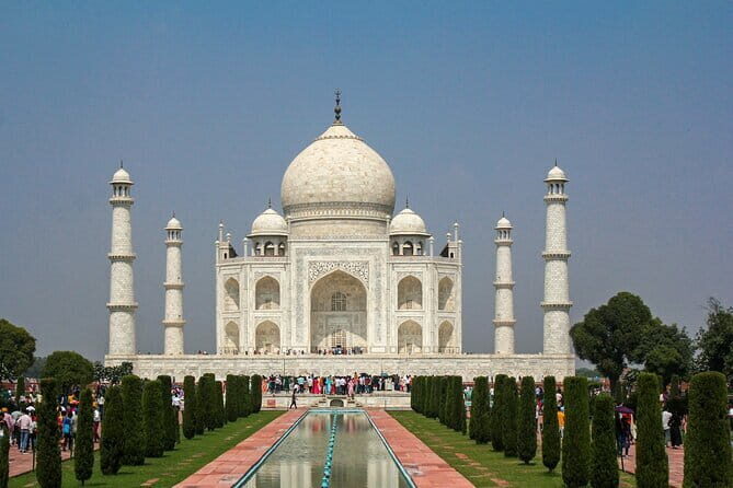Private 2-Days Taj Mahal Tour with Fatehpur Sikri - An Introduction to the Tour Experience