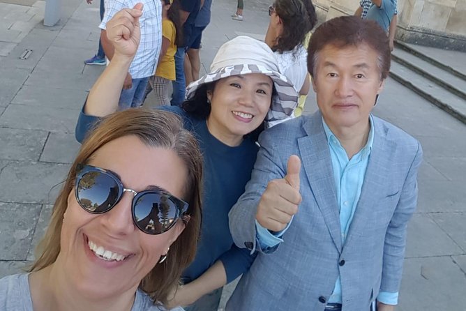 Private 2-Hour Sightseeing Tour in Lisbon - Authentic Experiences and Practical Details