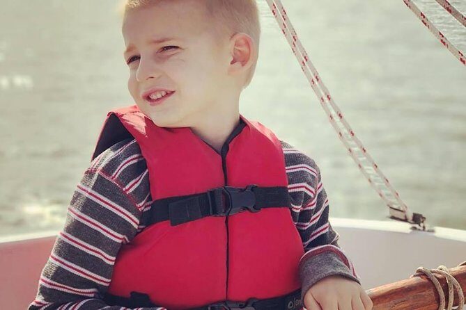 Private 2-Hour Sunset Sailing Tour on Lake Fairview - An In-Depth Look at the Sunset Sailing Experience