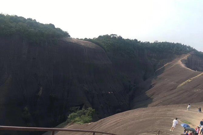 Private 2D Tour to Xiaodongjiang Lake & Gaoyiling Danxia from Guangzhou by Train - Who Should Consider This Tour?