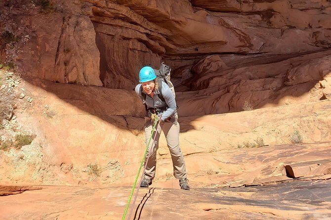 Private 3/4 Day Canyoneering Tour in Moab - Hike to the Dune and Rappel into the Canyon